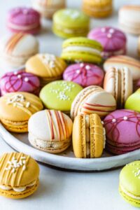 31 Easy & Delicious Graduation Desserts Everyone Will Love - The Modern ...