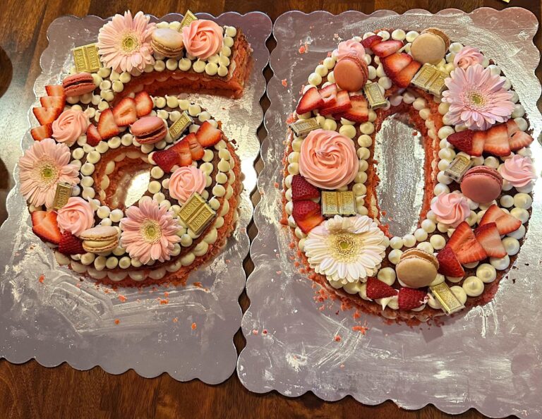 15 Sweet & Splendid 60th Birthday Cake Ideas - The Modern Field