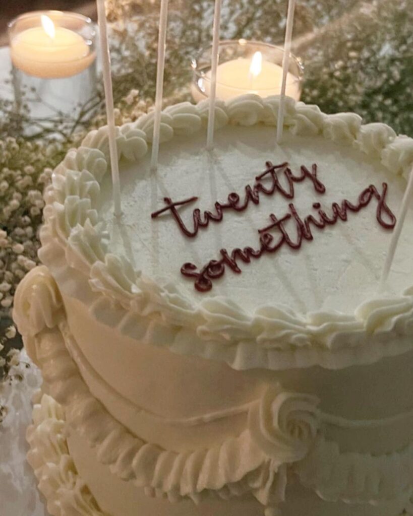 20 Classy and Cute 25th Birthday Cake Ideas - The Modern Field