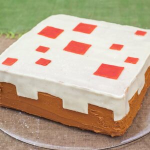 10 Epic Minecraft Cake Ideas for a Surprise Birthday - The Modern Field