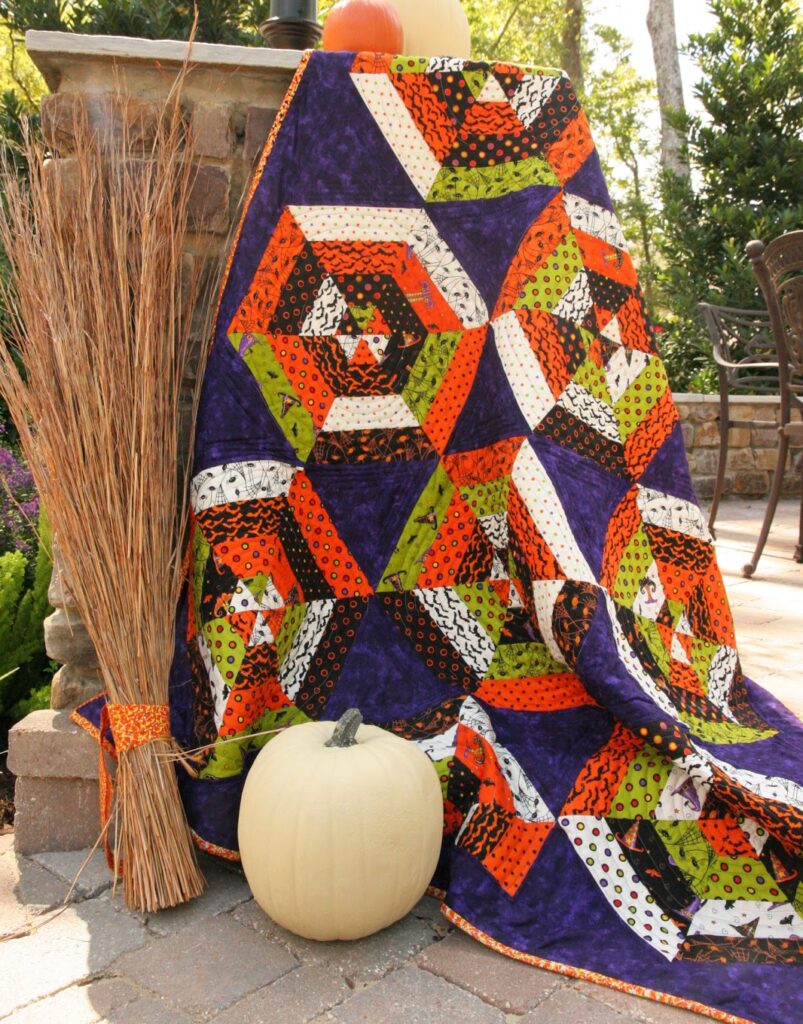15 Free Halloween Quilt Patterns to Haunt Your Home This Fall - The ...