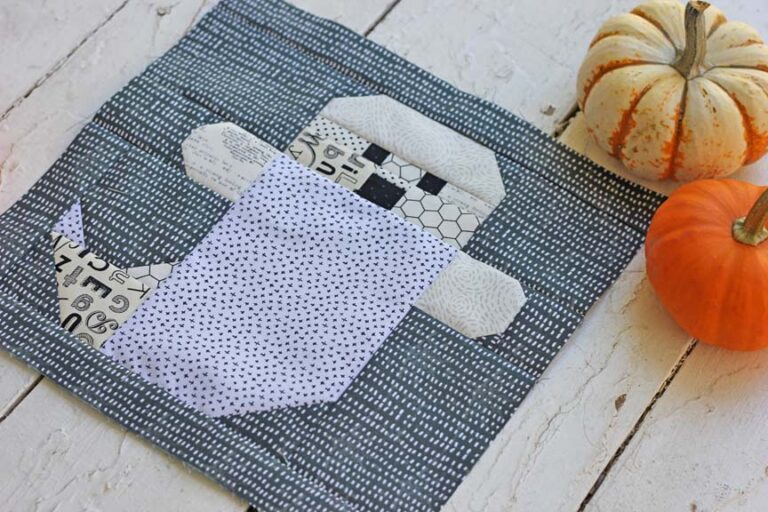 15 Free Halloween Quilt Patterns to Haunt Your Home This Fall - The ...