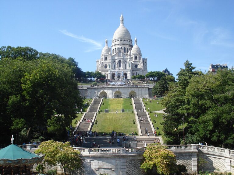 Visiting France? These 10 UNREAL Churches Will Leave You Speechless