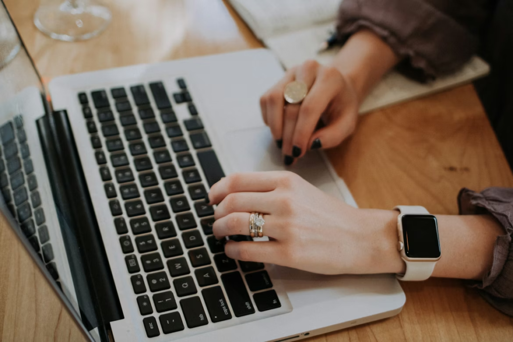 Laptop Pointer Not Moving After Startup? Try These Fixes
